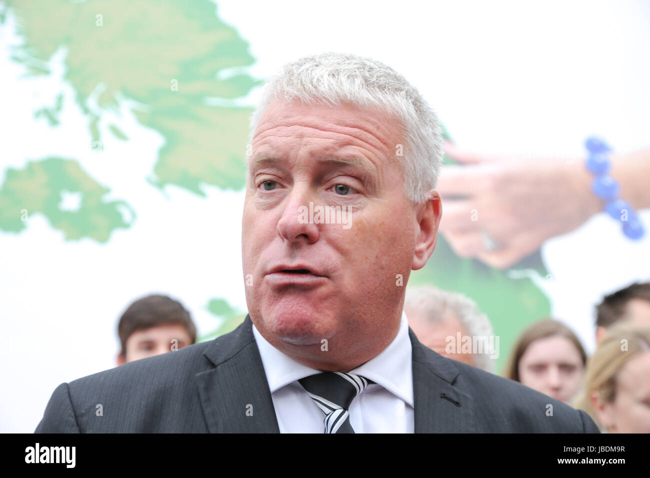 Labour MP Ian Lavery reveals new campaign poster for Labour’s General ...