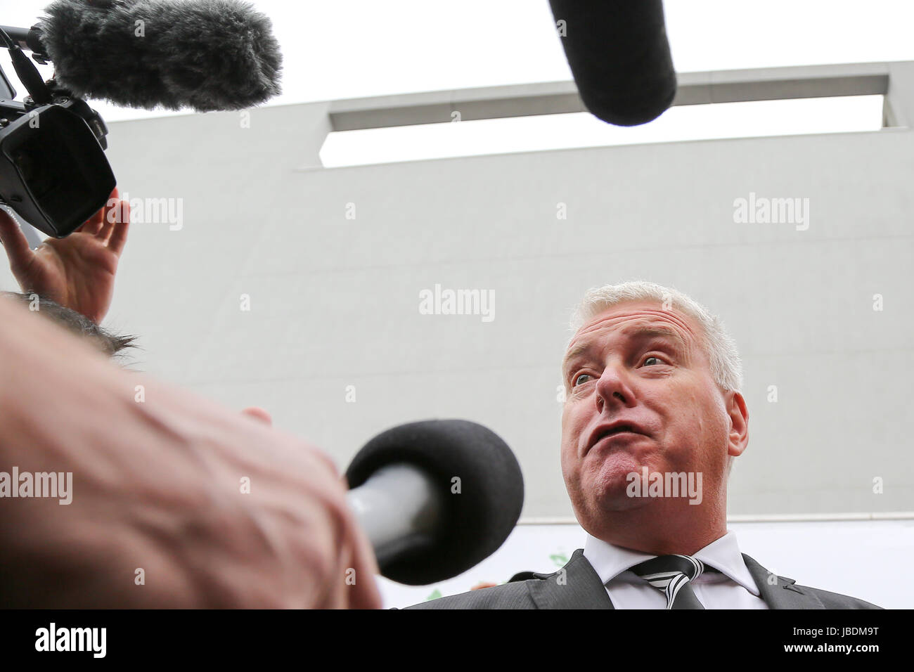 Labour MP Ian Lavery reveals new campaign poster for Labour’s General ...