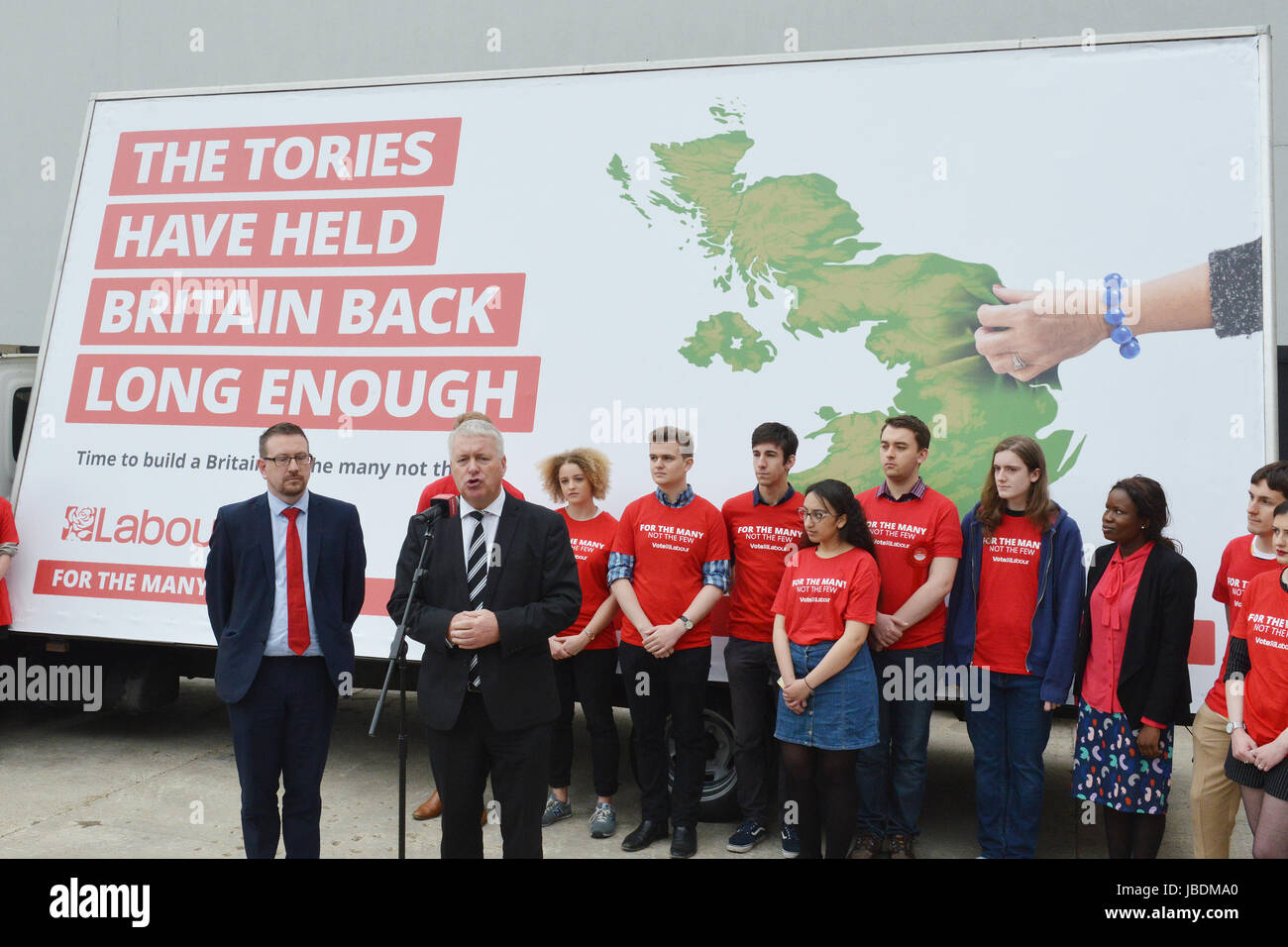 Labour MP Ian Lavery reveals new campaign poster on the Green Space in ...
