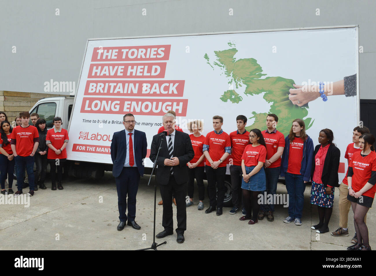 Labour MP Ian Lavery reveals new campaign poster on the Green Space in ...