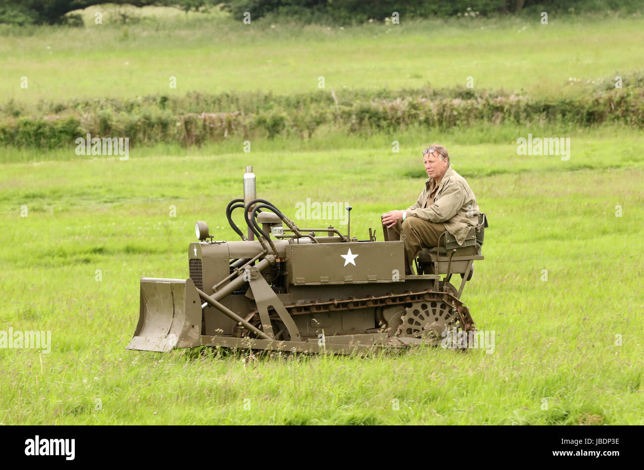 Military bulldozer hi-res stock photography and images - Alamy