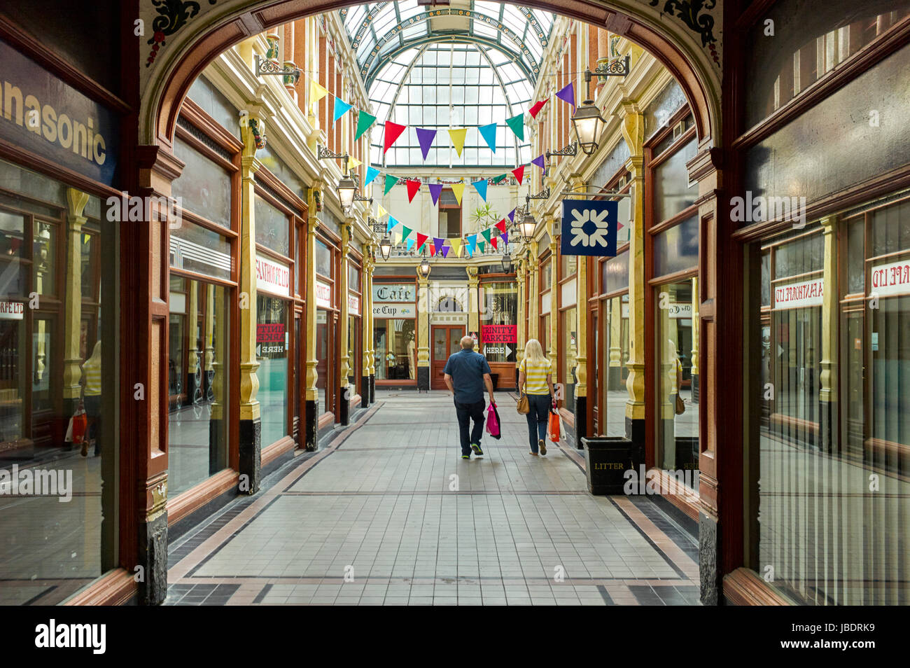 Hepworth arcade hull shopping arcade hi-res stock photography and ...