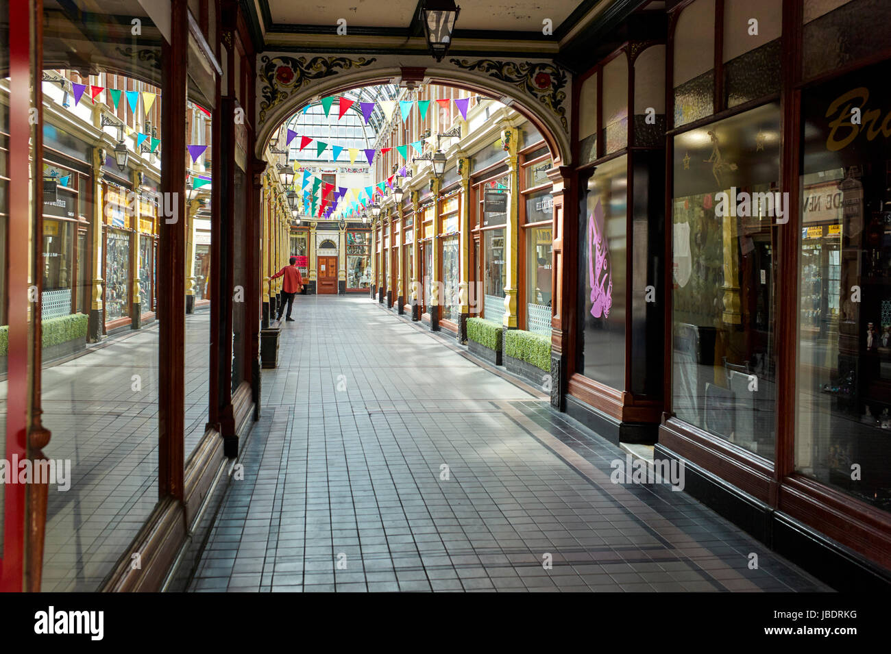 Shops in Hepworth Arcade, Hull Stock Photo - Alamy