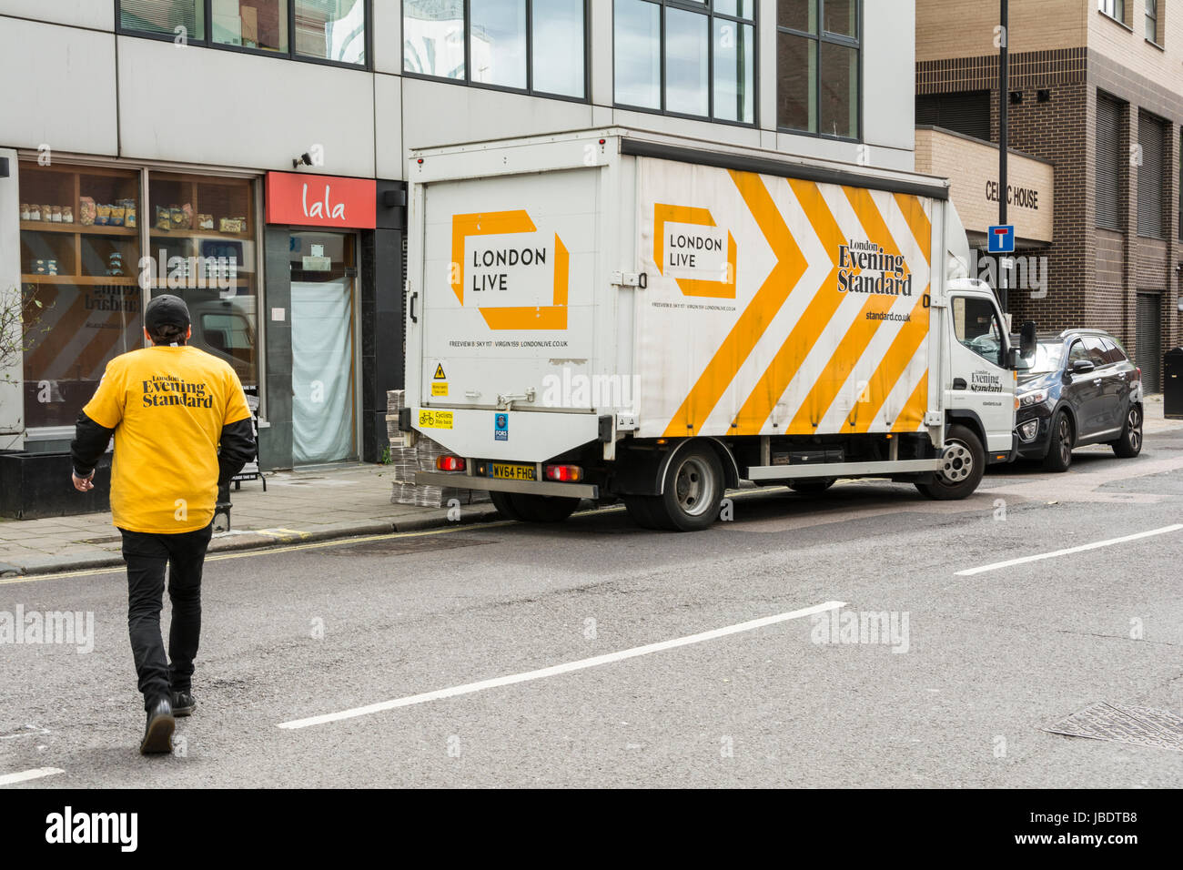 Newspaper delivery van hi-res stock photography and images - Alamy