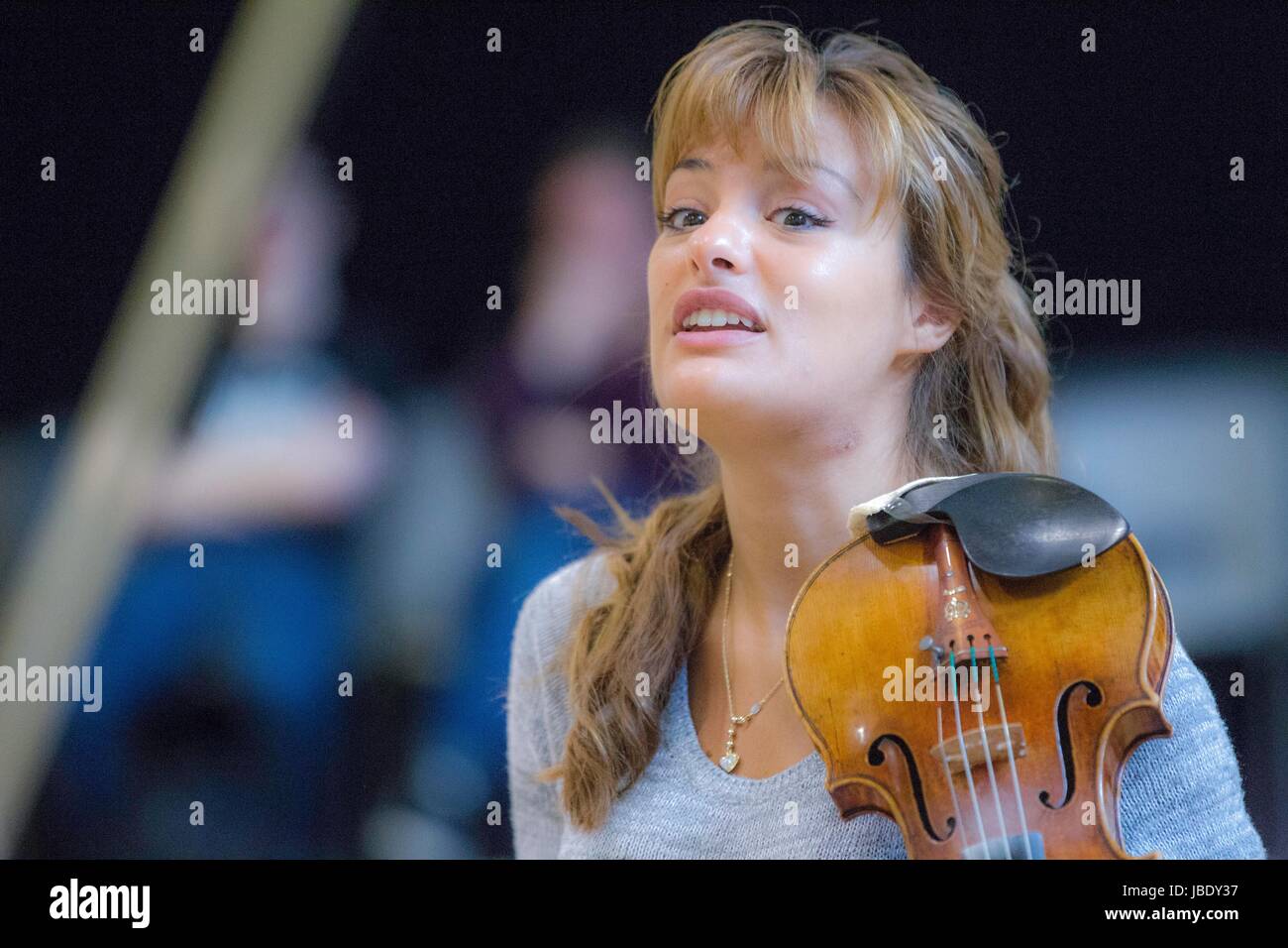 Nicola Benedetti Violinist Stock Photos & Nicola Benedetti Violinist ...