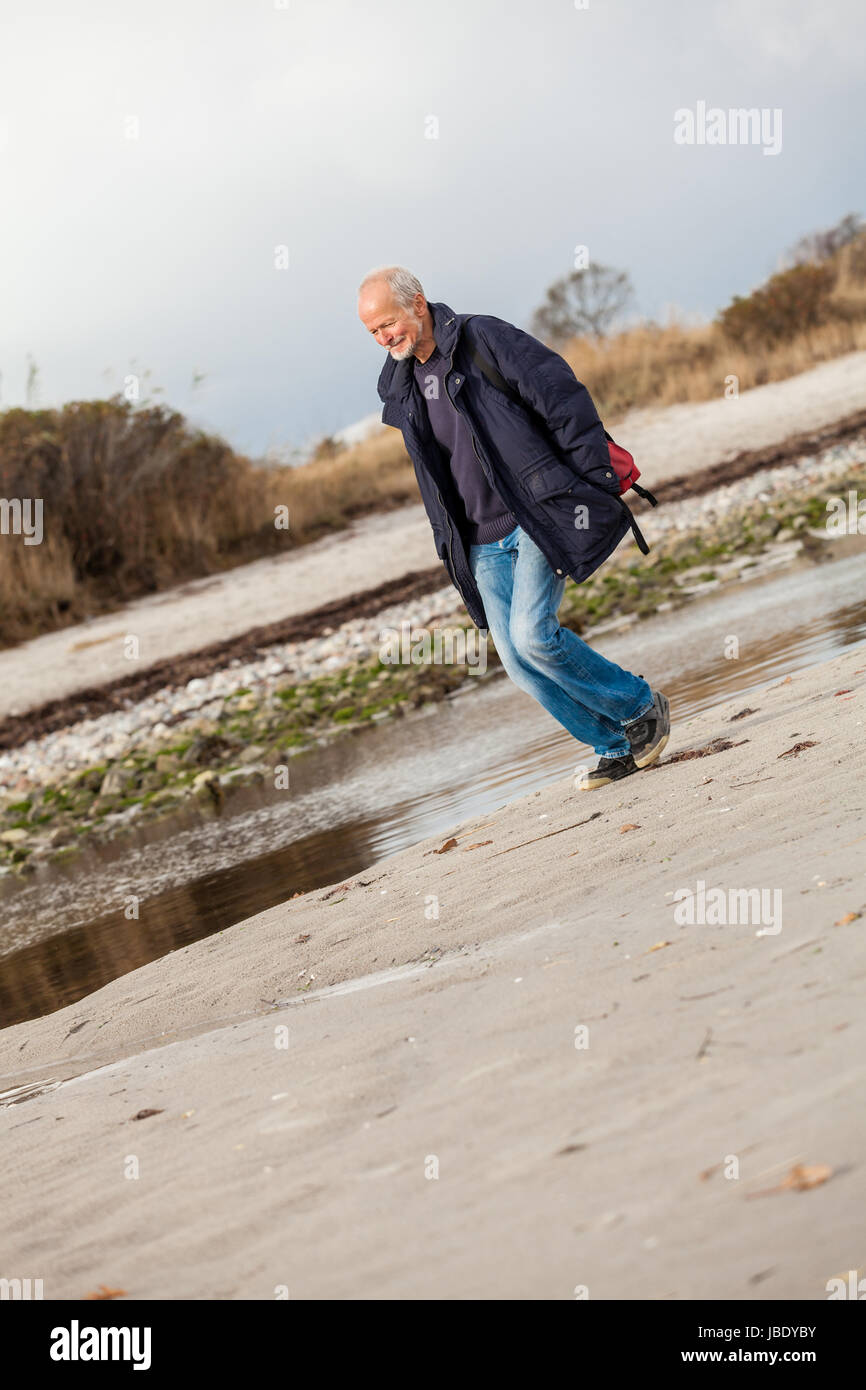 Glücklicher rentner hi-res stock photography and images - Alamy