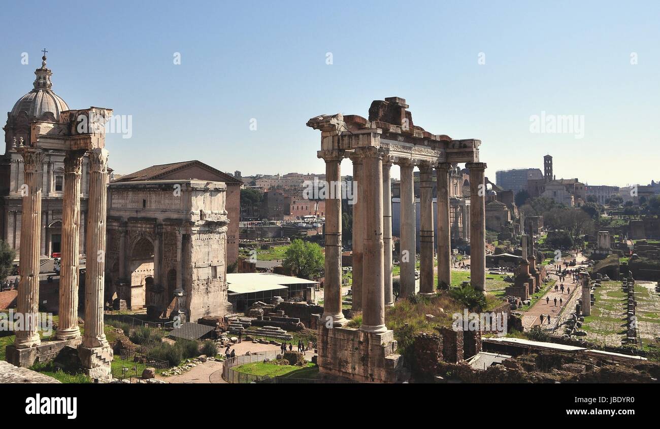 Rostra columns hi-res stock photography and images - Alamy