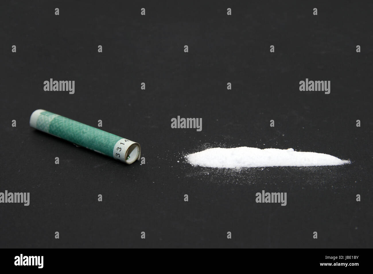 Cocaine Line High Resolution Stock Photography and Images - Alamy