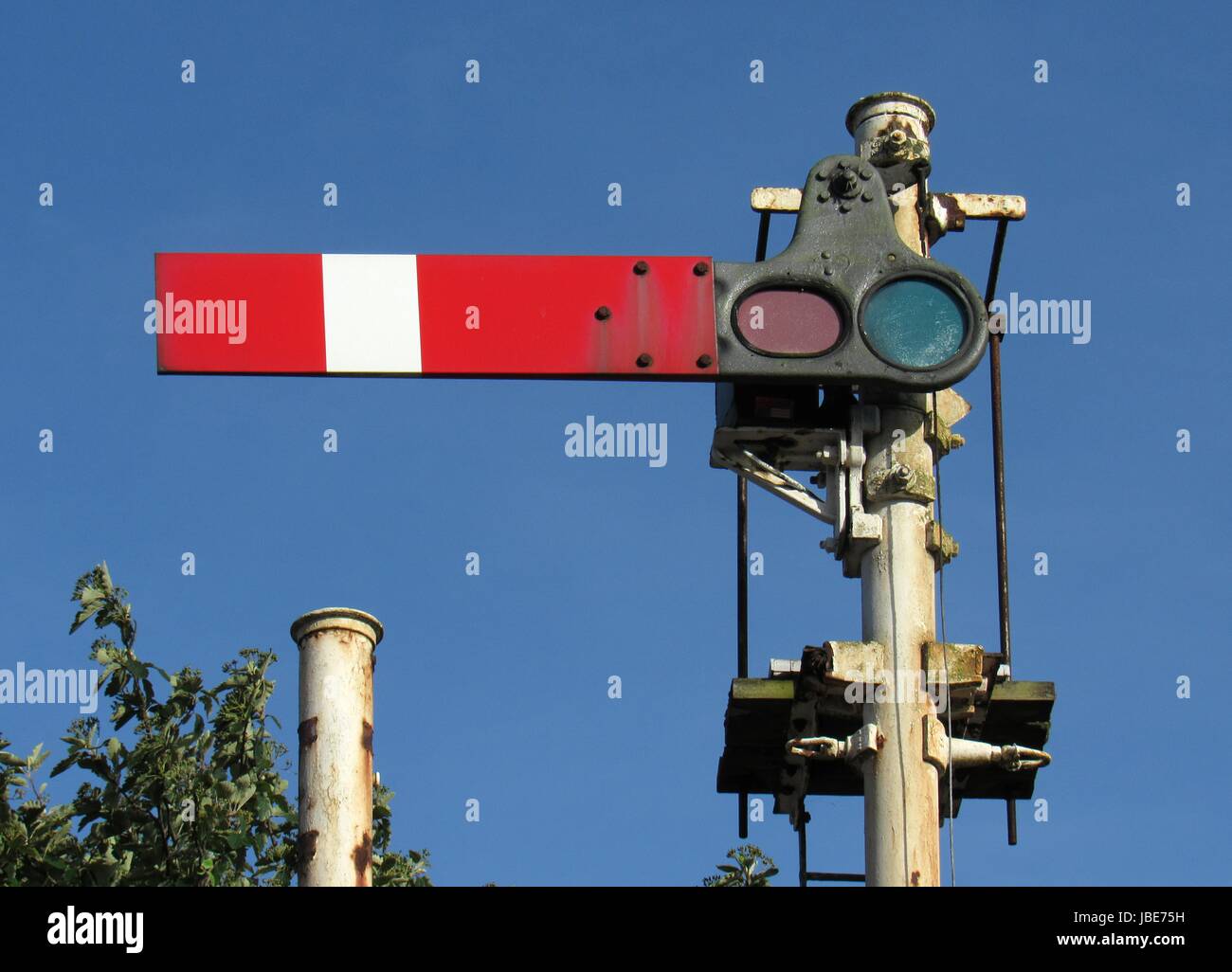 Semaphore signal at Nunthorpe Station Stock Photo - Alamy