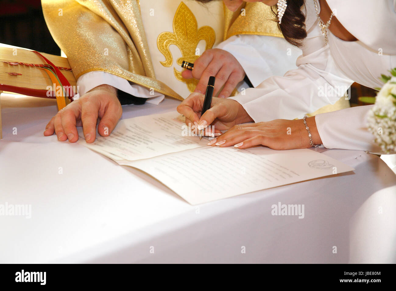 Marriage certificate church hi-res stock photography and images - Alamy
