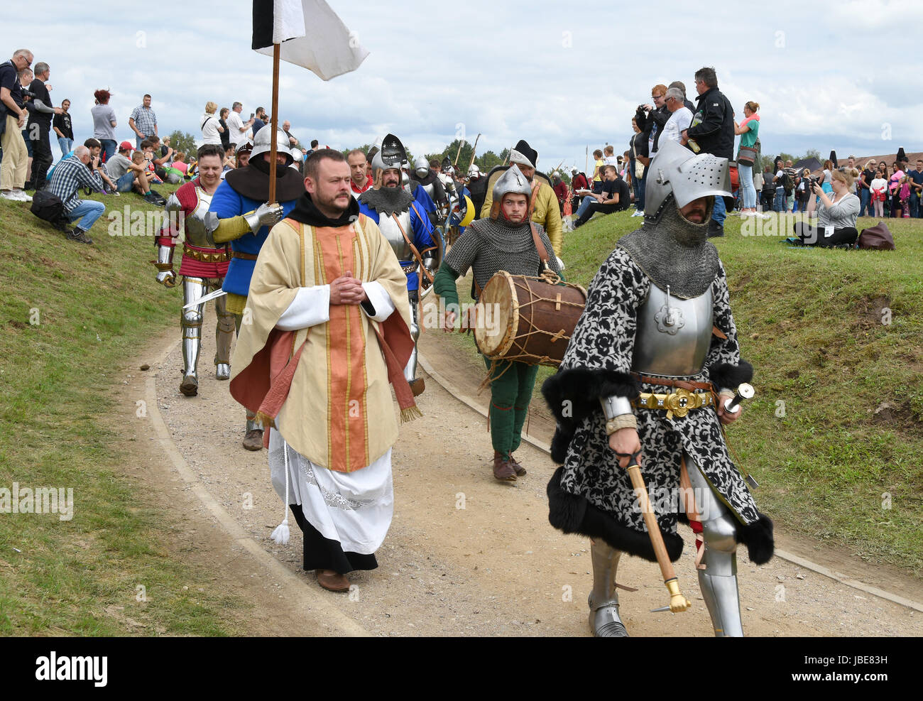 Medieval reconstruction hi-res stock photography and images - Alamy
