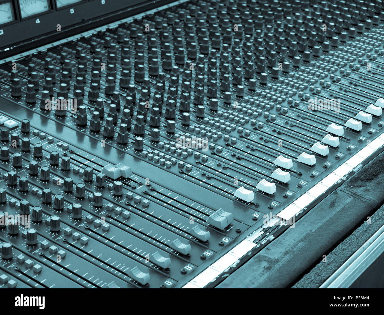 Soundboard cool hi-res stock photography and images - Alamy