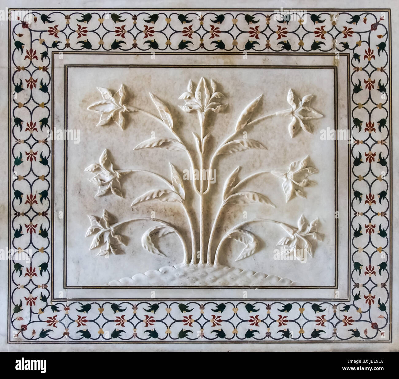 Exterior decoration of the Taj Mahal, Agra, India Stock Photo - Alamy