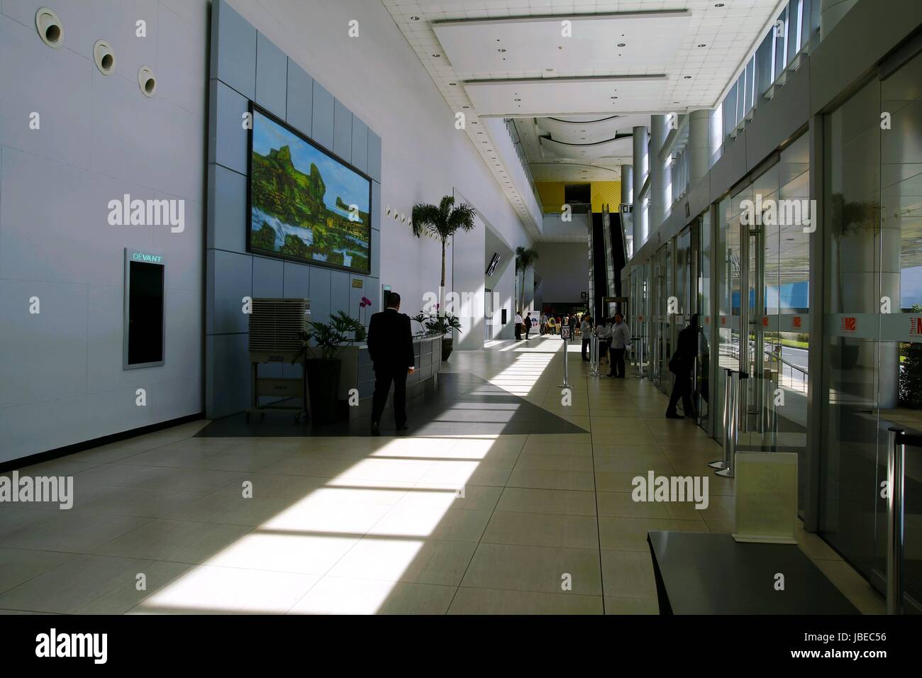 Smx convention center manila hi-res stock photography and images - Alamy