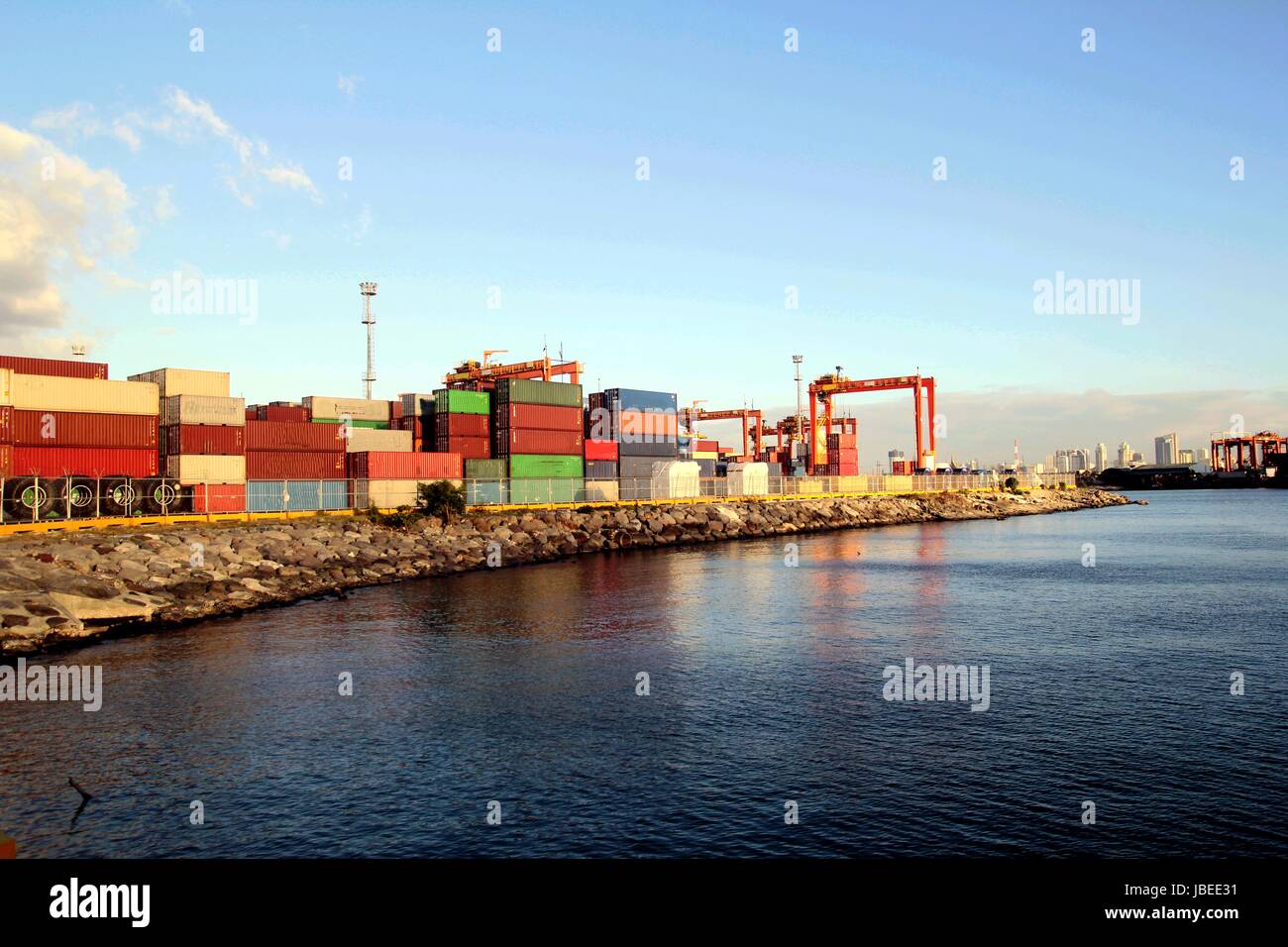 Philippines logistics industry hi-res stock photography and images - Alamy