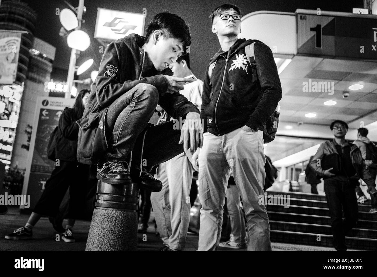 Squating hi-res stock photography and images - Alamy