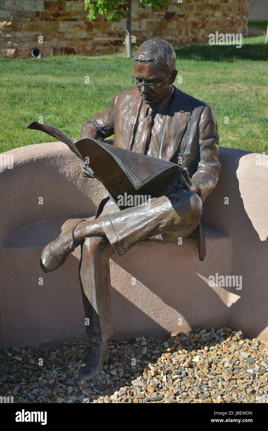Man reading newspaper dog hi-res stock photography and images - Alamy