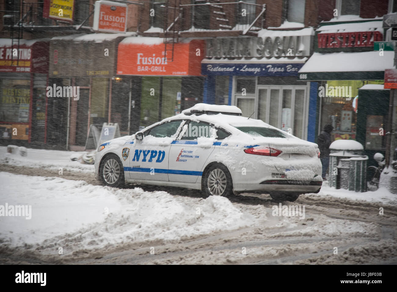 New york cop car in snow Stock Photo - Alamy