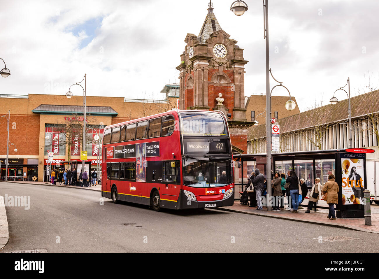 London General Enviro 400 Bus, Bexleyheath Coronation Memorial Clock ...