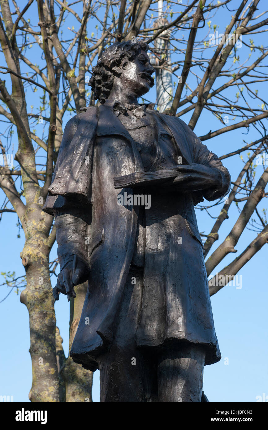 Sculptor nicholas dimbleby hi-res stock photography and images - Alamy