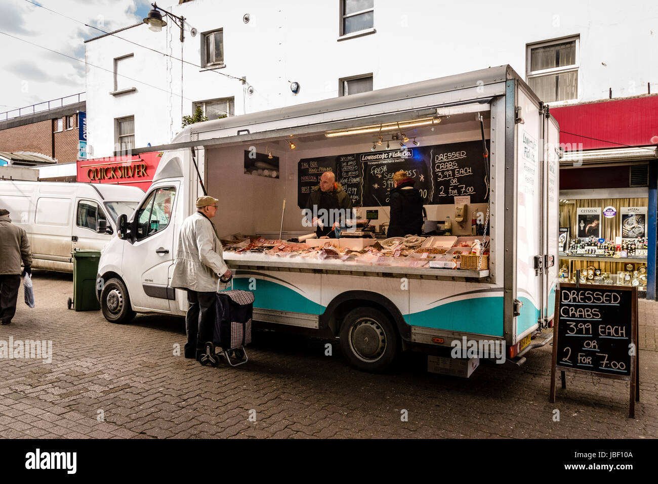 Lowestoft Fish Co mobile fishmongers, Pedestrian Precinct, Lowfield ...