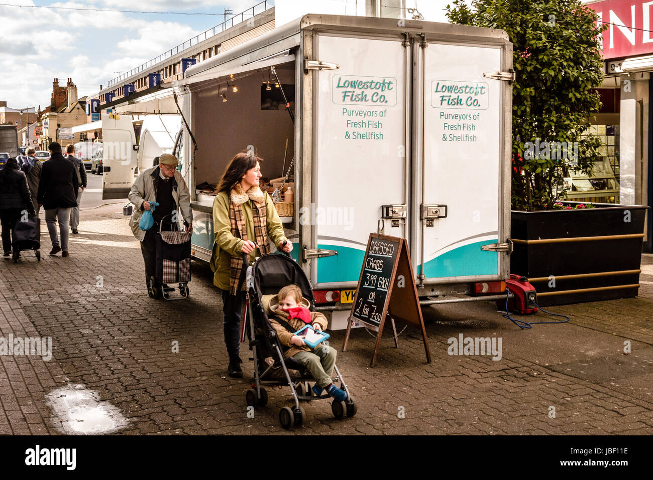 Lowestoft town centre hi-res stock photography and images - Alamy