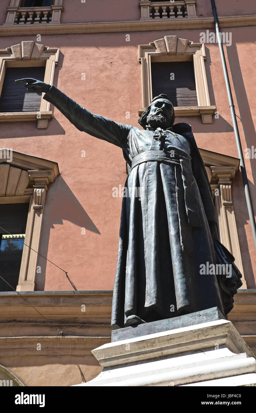 Ugo bassi statue hi-res stock photography and images - Alamy