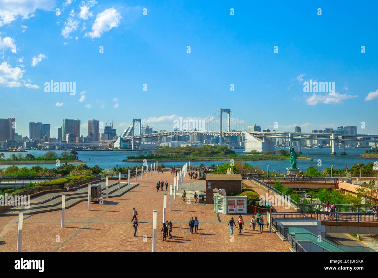 Odaiba Tokyo skyline Stock Photo - Alamy