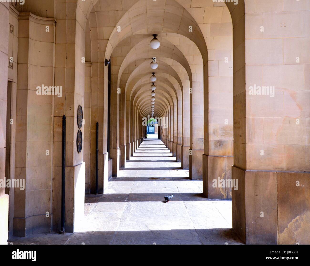 Manchester arcade hi-res stock photography and images - Alamy