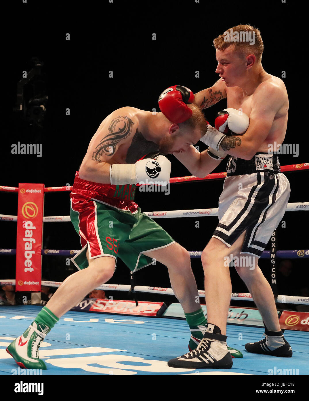 Lee haskins v ryan burnett hi-res stock photography and images - Alamy