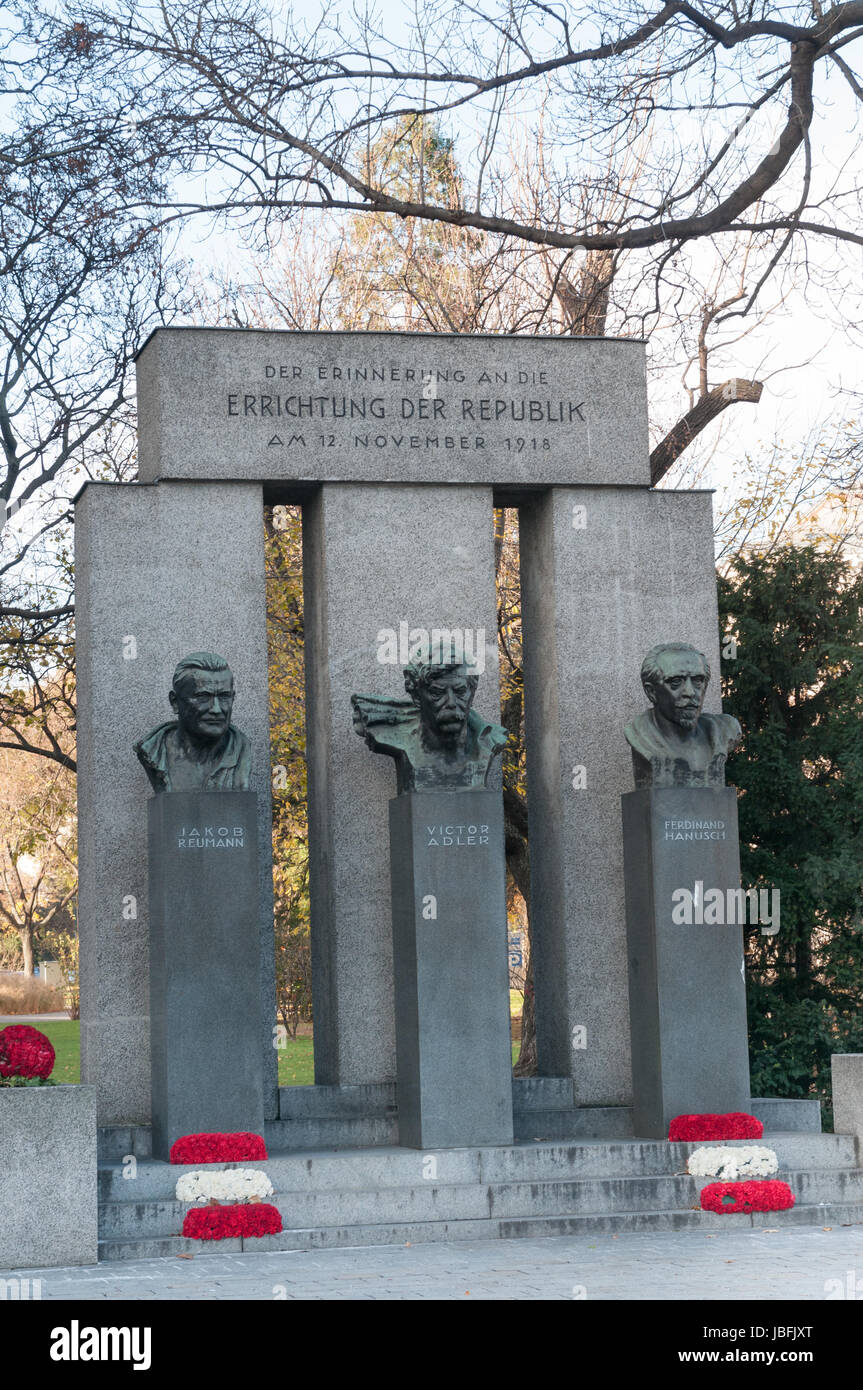 the republic monument Stock Photo - Alamy