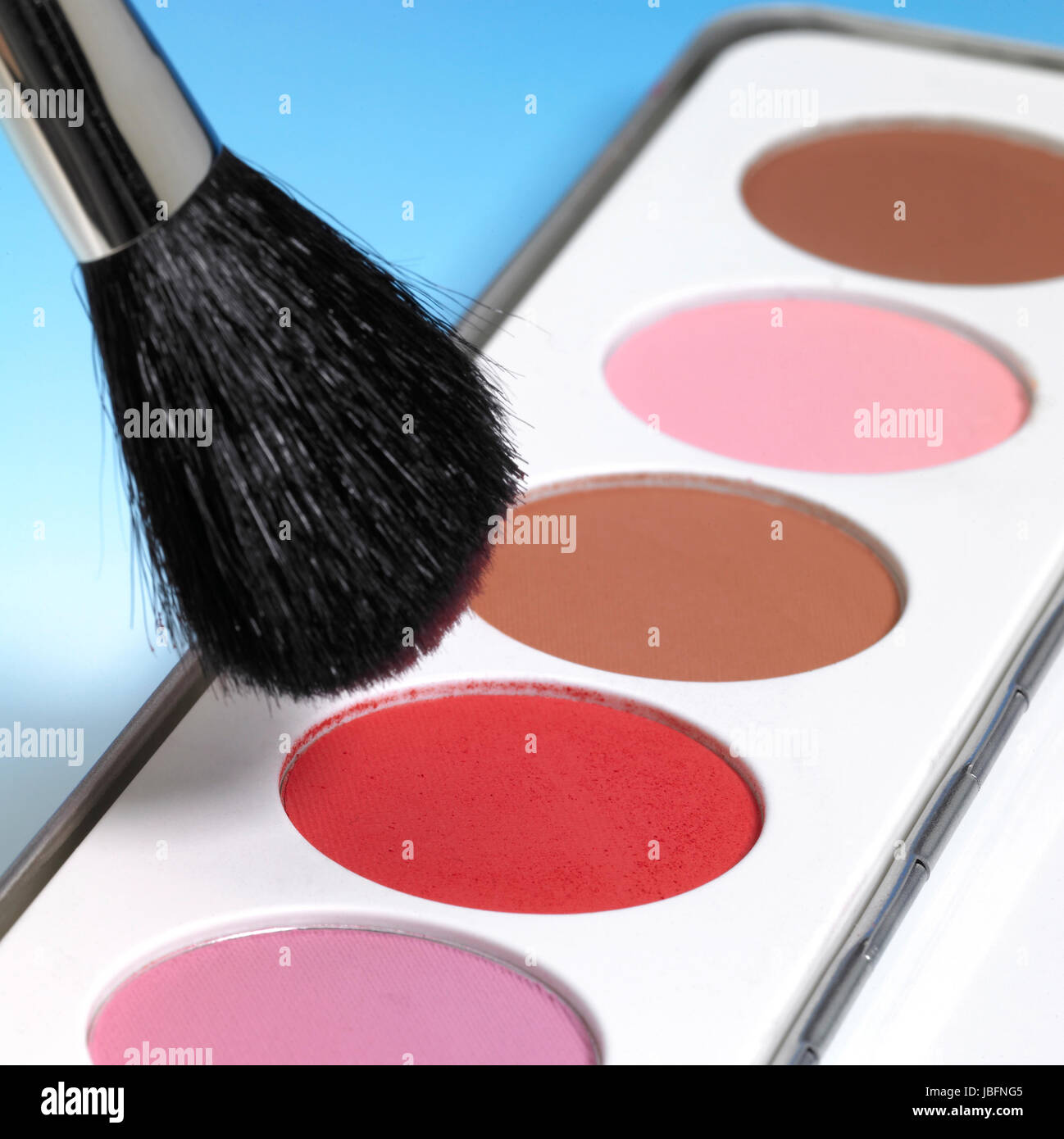 Makeup bursten hi-res stock photography and images - Alamy