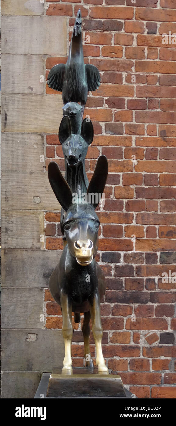 the bremen town musicians Stock Photo - Alamy