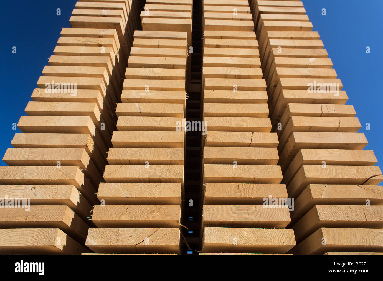 Stack of new wooden studs at the lumber yard Stock Photo - Alamy