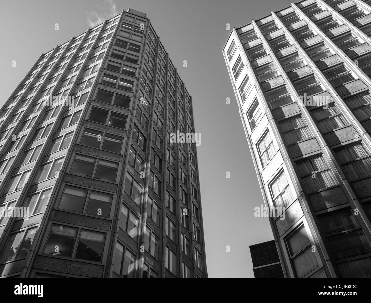 LONDON, ENGLAND, UK - MARCH 04, 2009: The Economist Building designed ...