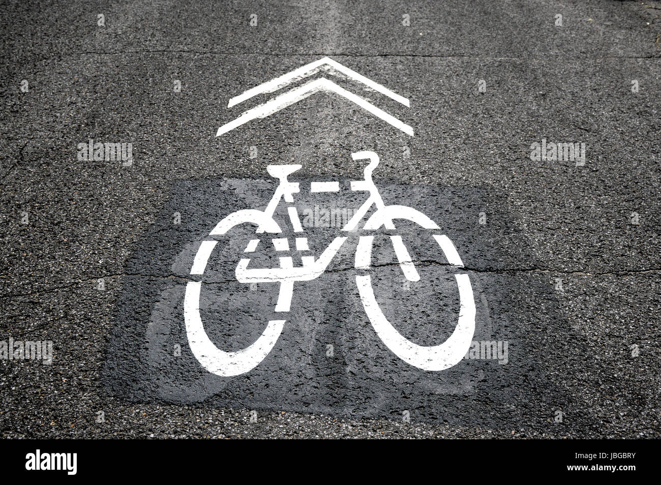 White bike path sign in Canada Stock Photo - Alamy