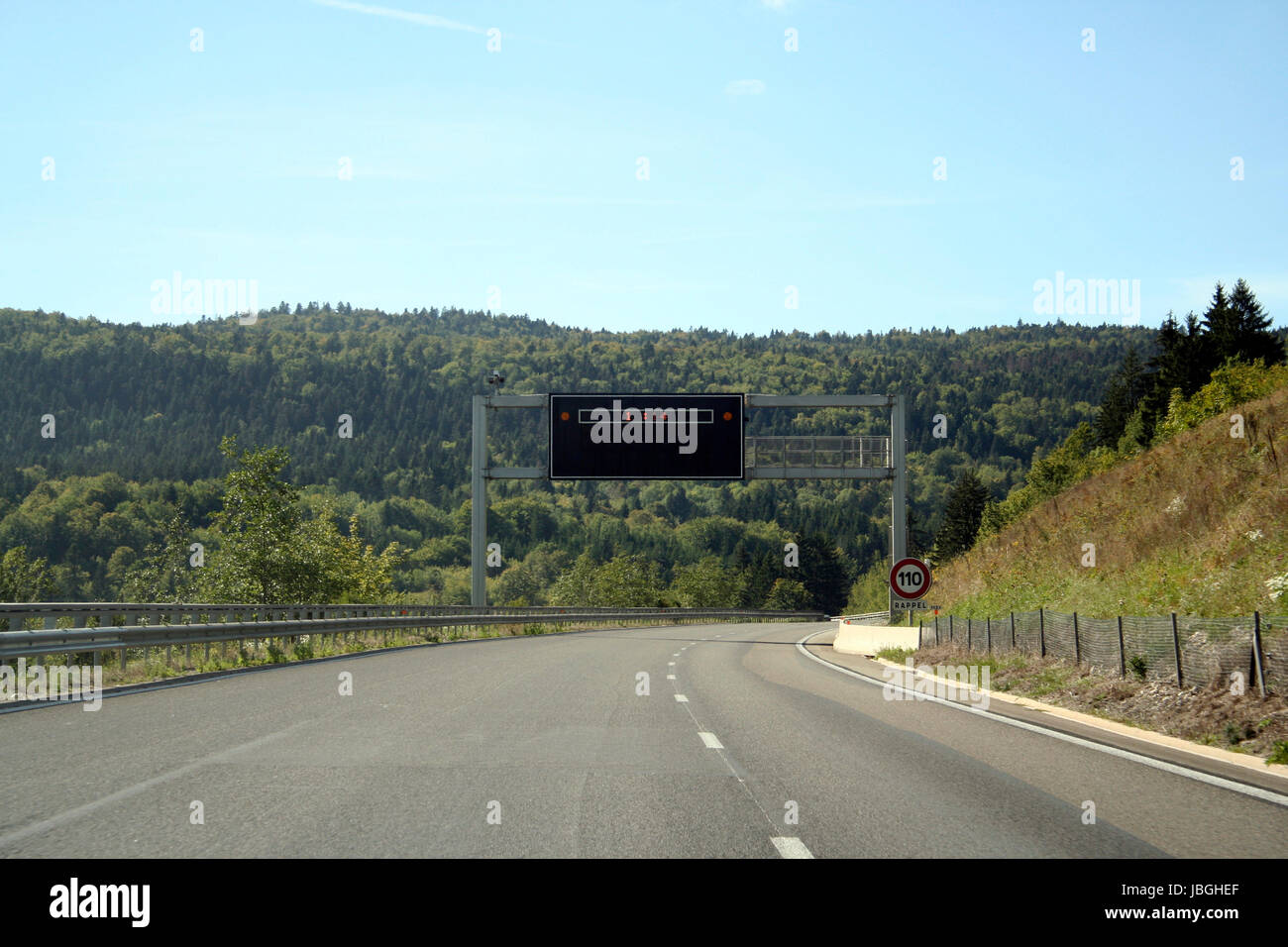 Picture of a empty highway Stock Photo - Alamy