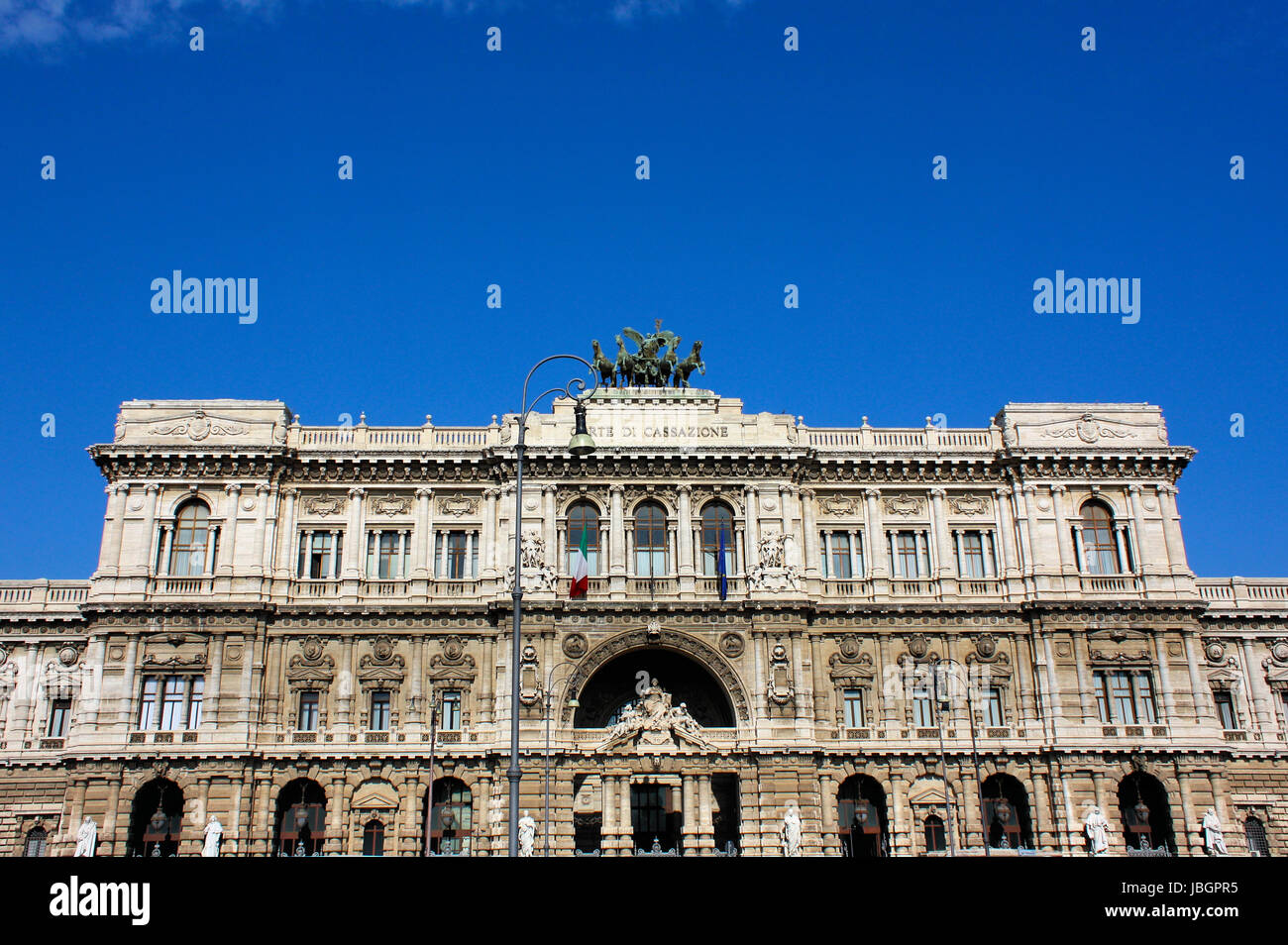 Palace of justice rome statue hi-res stock photography and images - Alamy