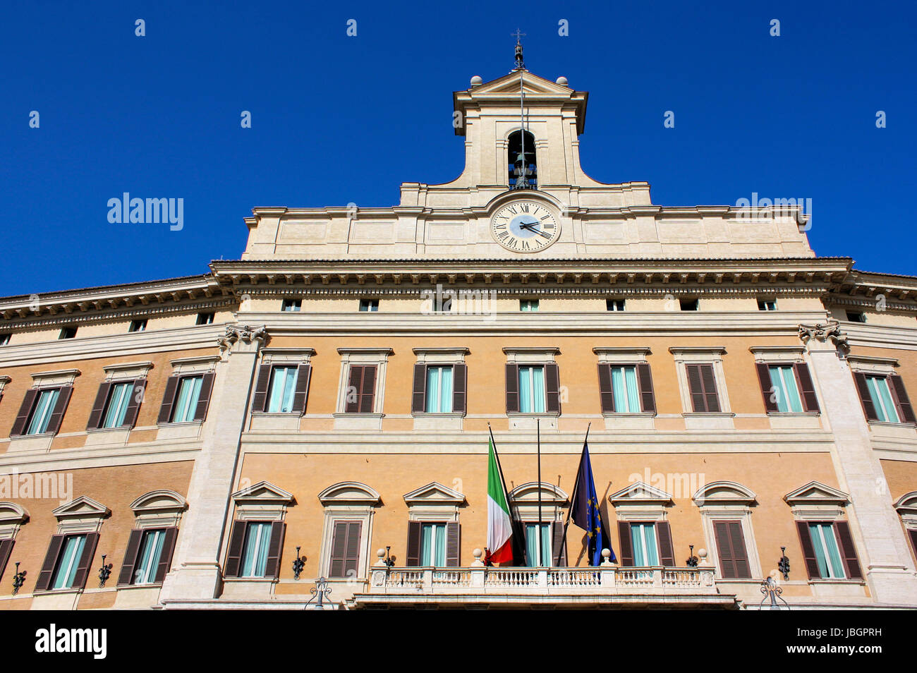 palazzo montecitorio in rome Stock Photo - Alamy
