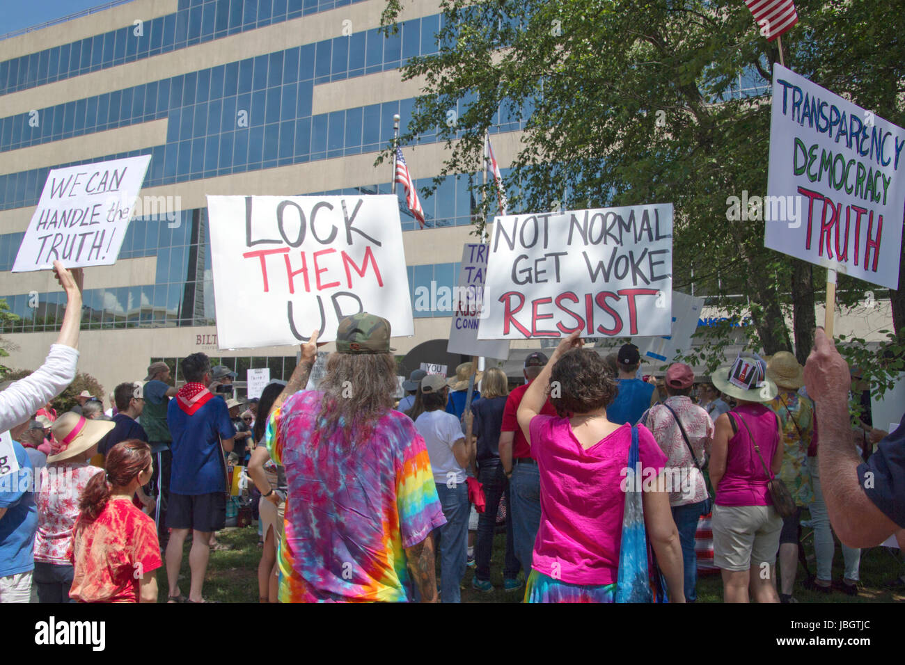 Truth signs hi-res stock photography and images - Alamy