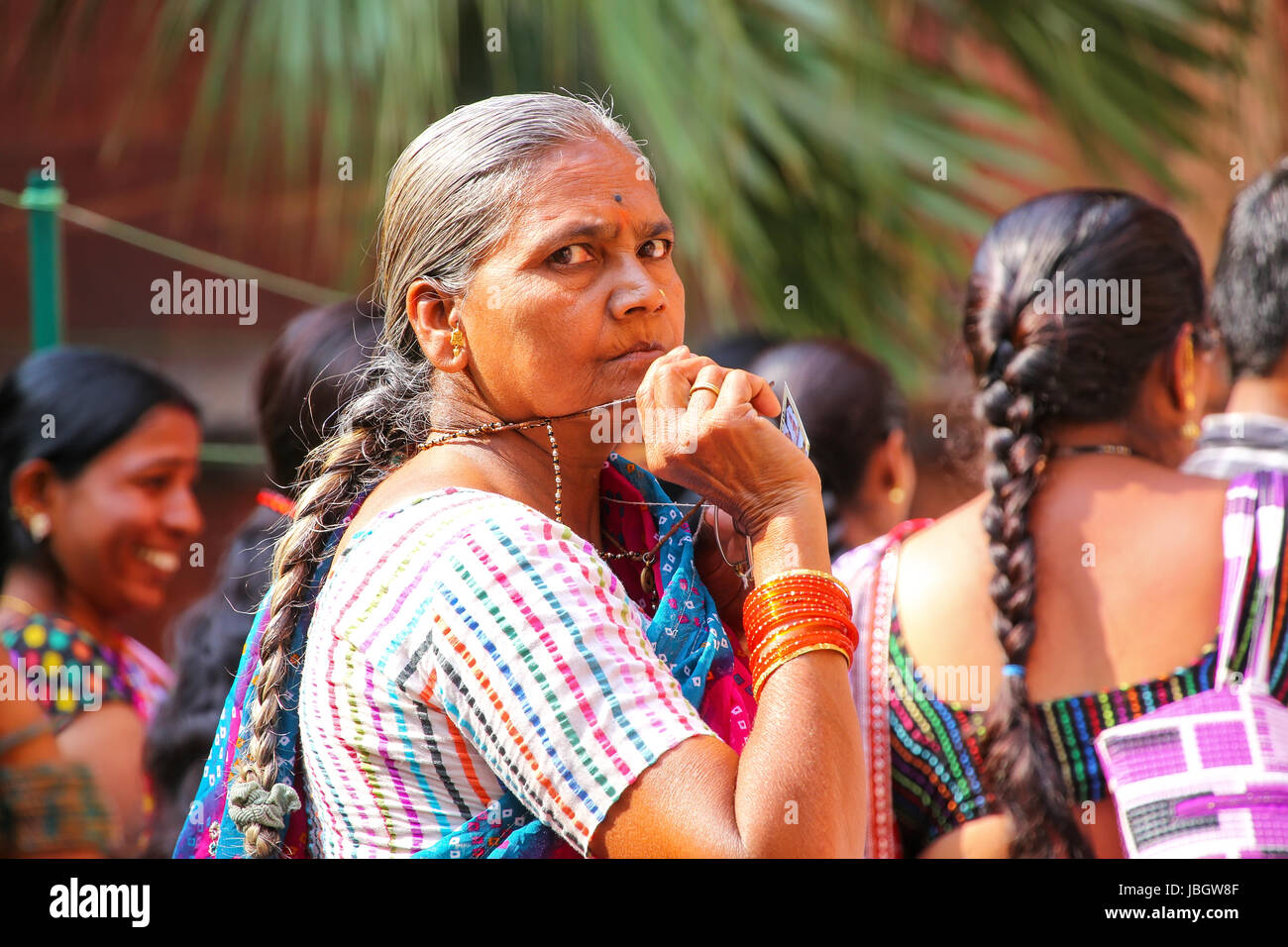 Indian woman portrait red saree hi-res stock photography and images - Alamy