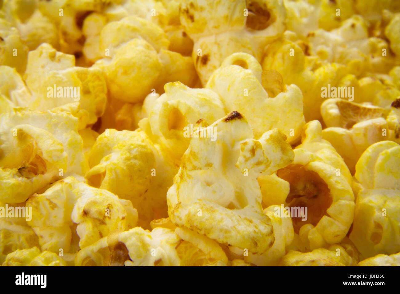 background full of many sweet delicious popcorns Stock Photo - Alamy
