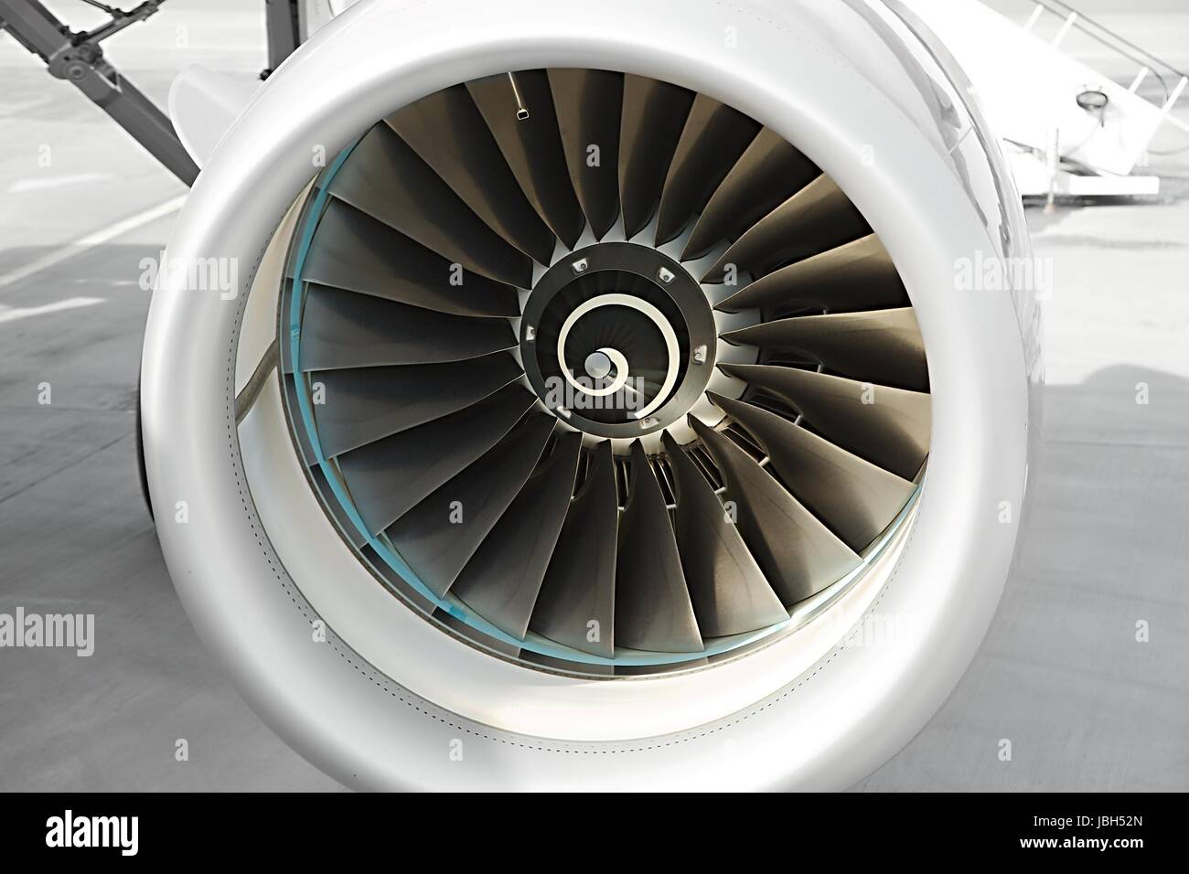Jet engine of a new aircraft Stock Photo - Alamy