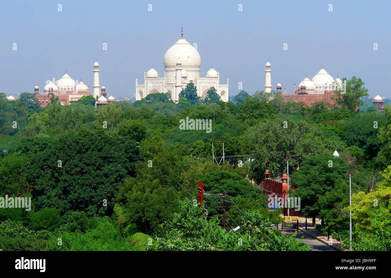 Overview taj mahal from outside hi-res stock photography and images - Alamy