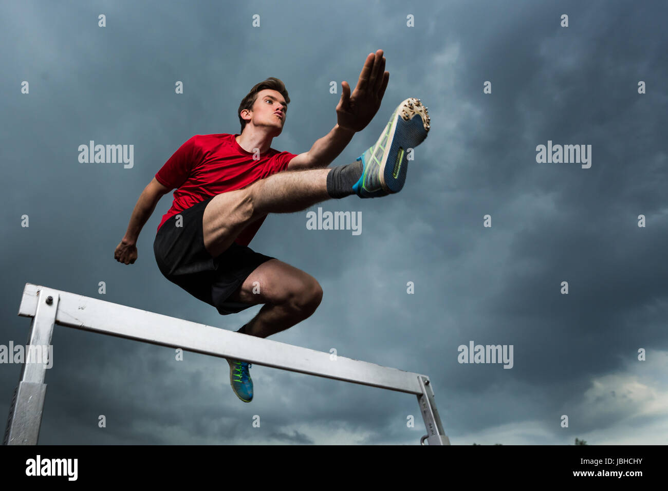 Hurdling athletics hi-res stock photography and images - Alamy