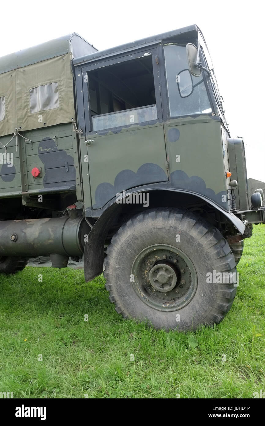 Vintage british army military vehicles hi-res stock photography and ...