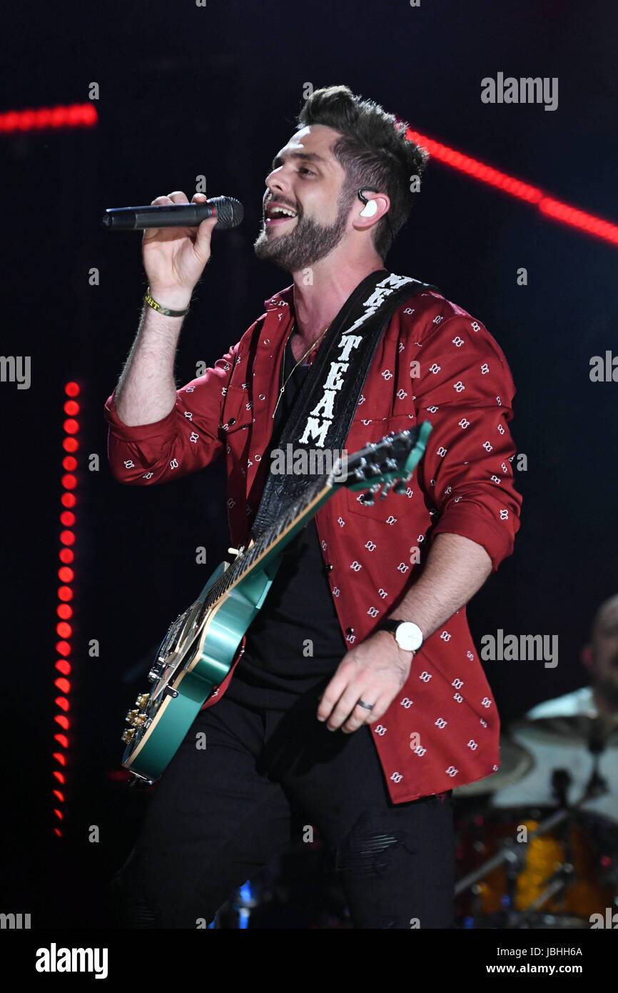 Nashville, Tennessee, USA. 10th June, 2017. Thomas Rhett. 2017 CMA ...