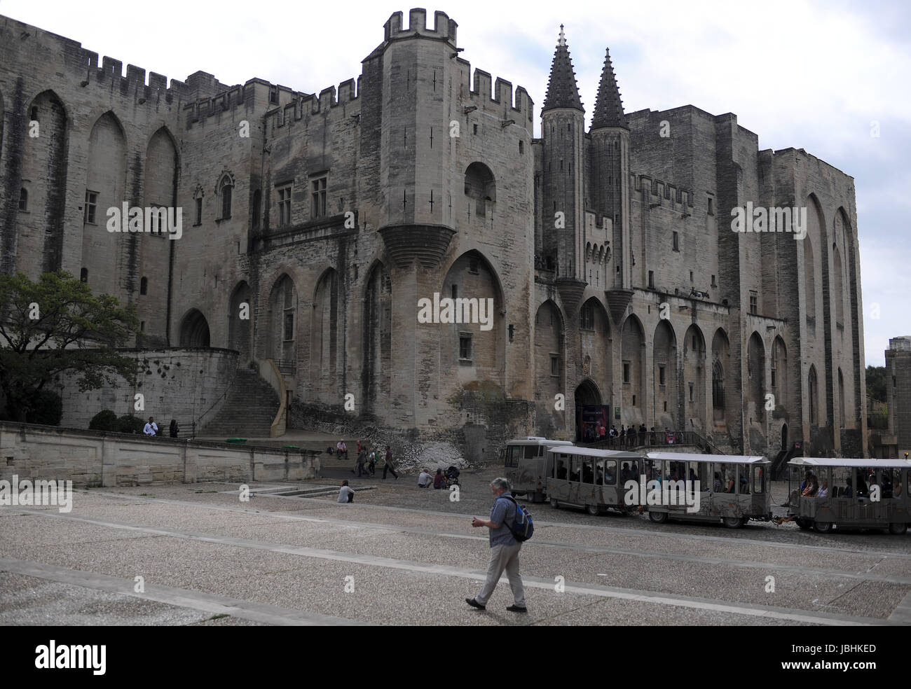 Avignon, France. 1st Oct, 2016. The papal palace photographed in ...
