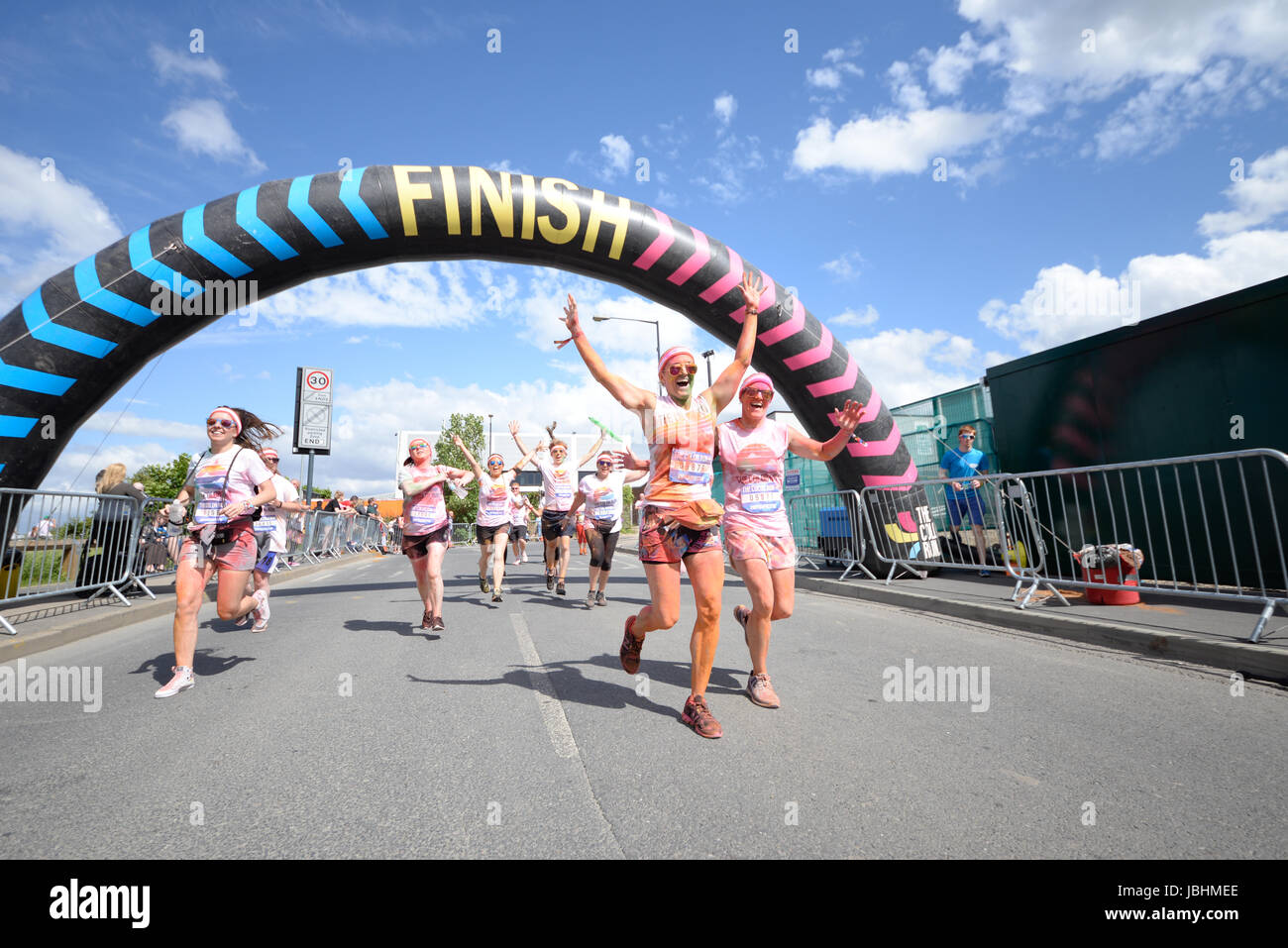 The Color Run London, Wembley Park 2017. Colour run Stock Photo - Alamy