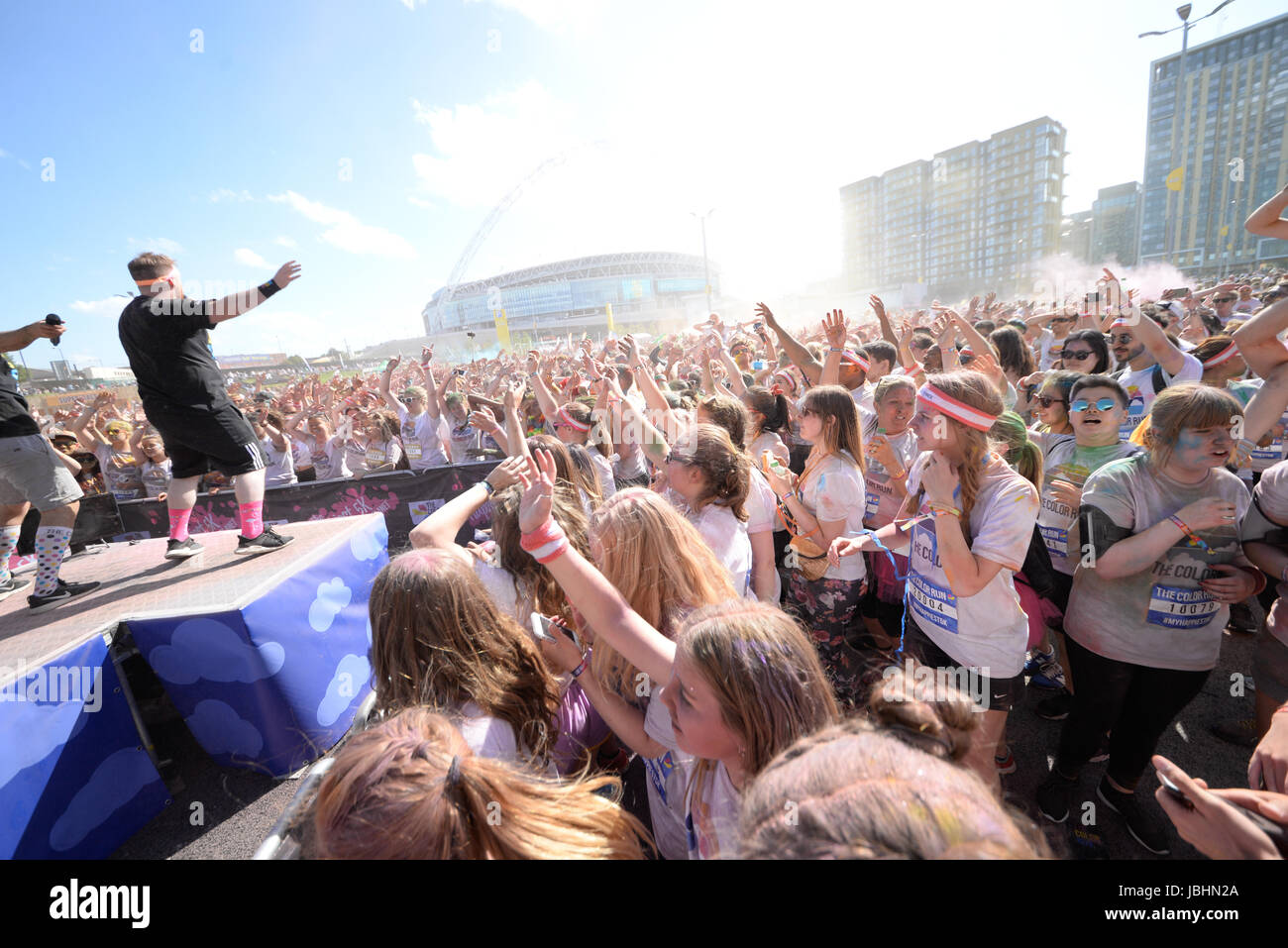 The Color Run London, Wembley Park 2017. Colour run Stock Photo - Alamy